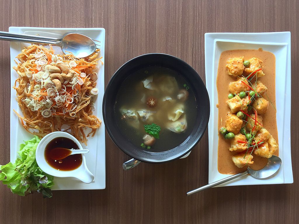 CLOSED: J Kitchen - Chiang Mai Restaurant - HappyCow