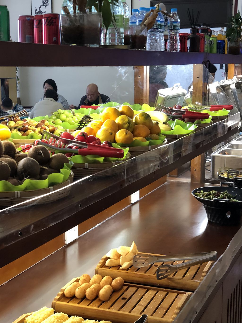 Qinglanzhai Vegetarian Restaurant - 清澜斋素食餐厅 - Luoyang Restaurant - HappyCow