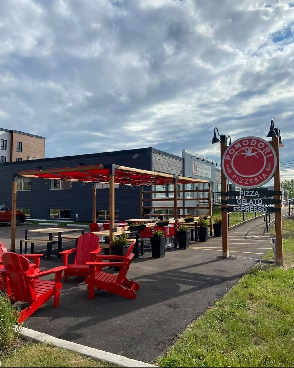 Pomodori Pizzeria - Moncton - Moncton New Brunswick Restaurant - HappyCow