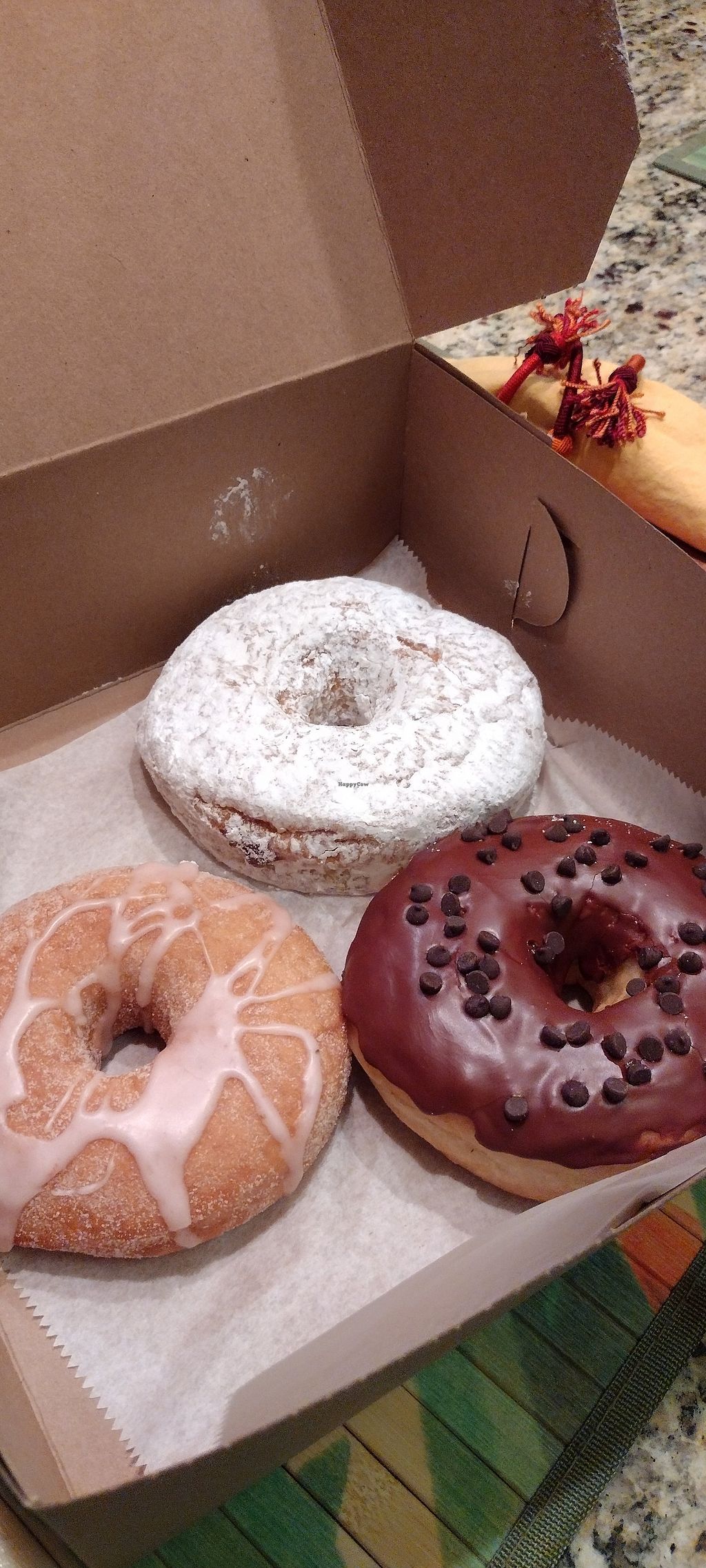 CLOSED: Hi-Five Doughnuts - Louisville Kentucky Bakery - HappyCow