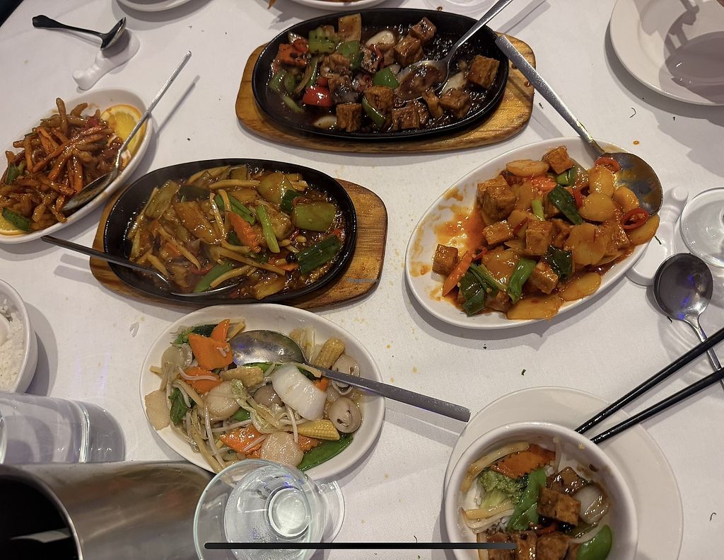 Heen's Restaurant - Sutton Restaurant - HappyCow