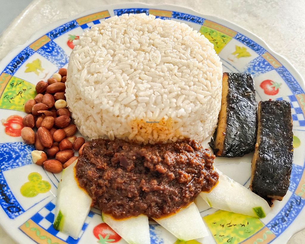 Sin Shin Vegetarian - 健康素食 - Kuching Restaurant - HappyCow