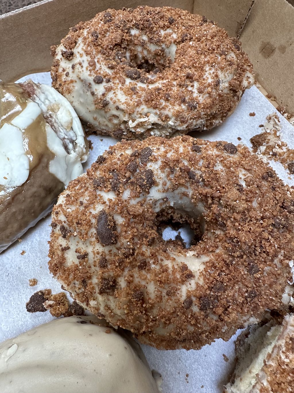 Level 5 Donuts - Madison Wisconsin Bakery - HappyCow