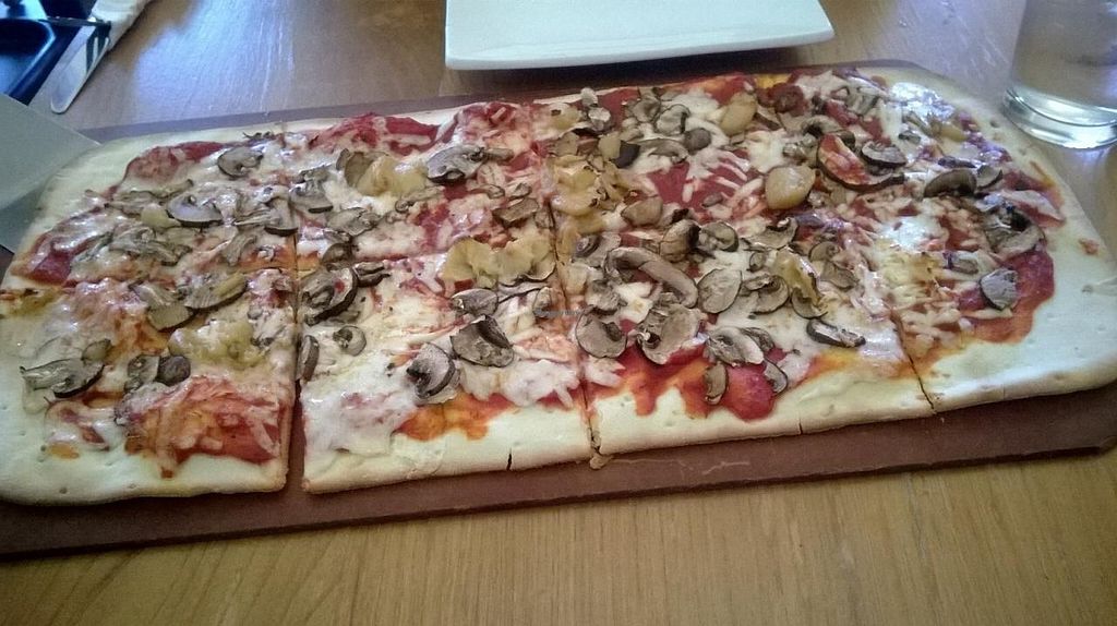 CLOSED: Earth Pizza - Red Bank New Jersey Restaurant - HappyCow