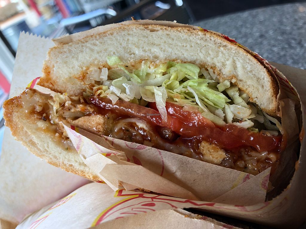 Ike's - Santa Rosa California Restaurant - HappyCow