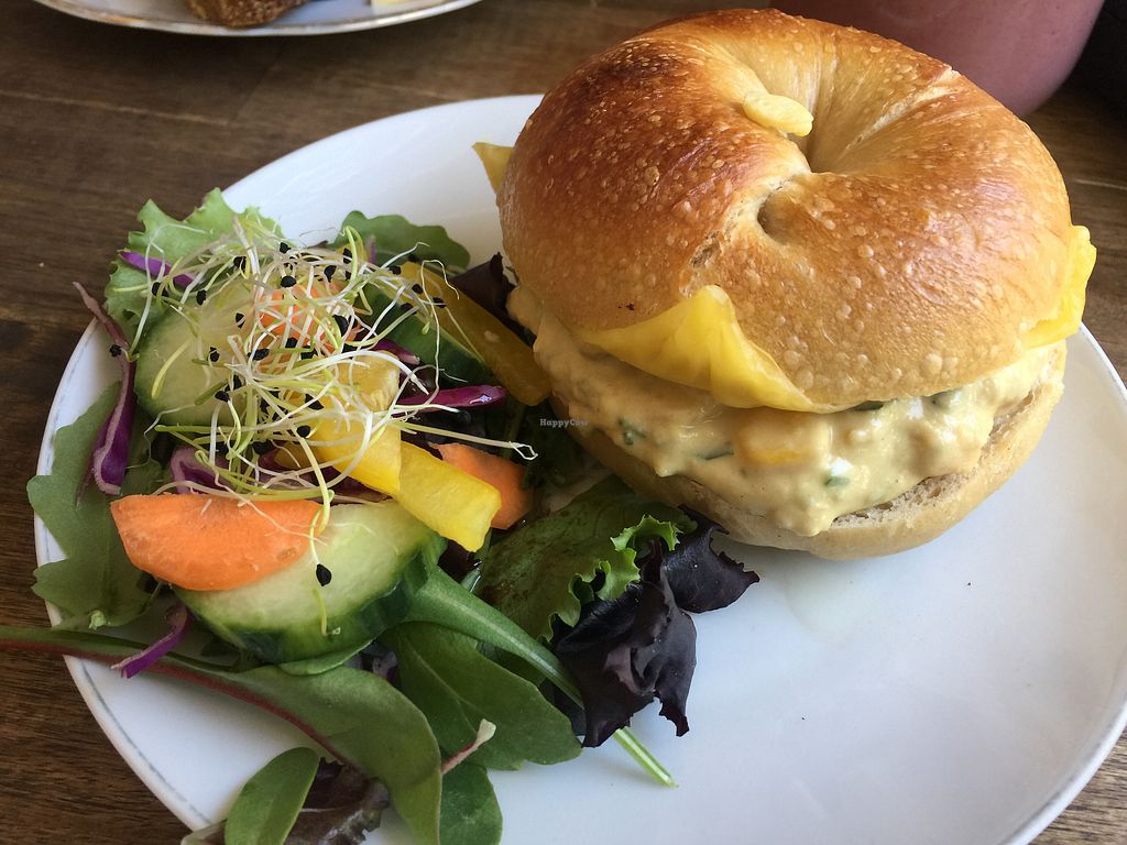 CLOSED: White Crow - Berlin Restaurant - HappyCow