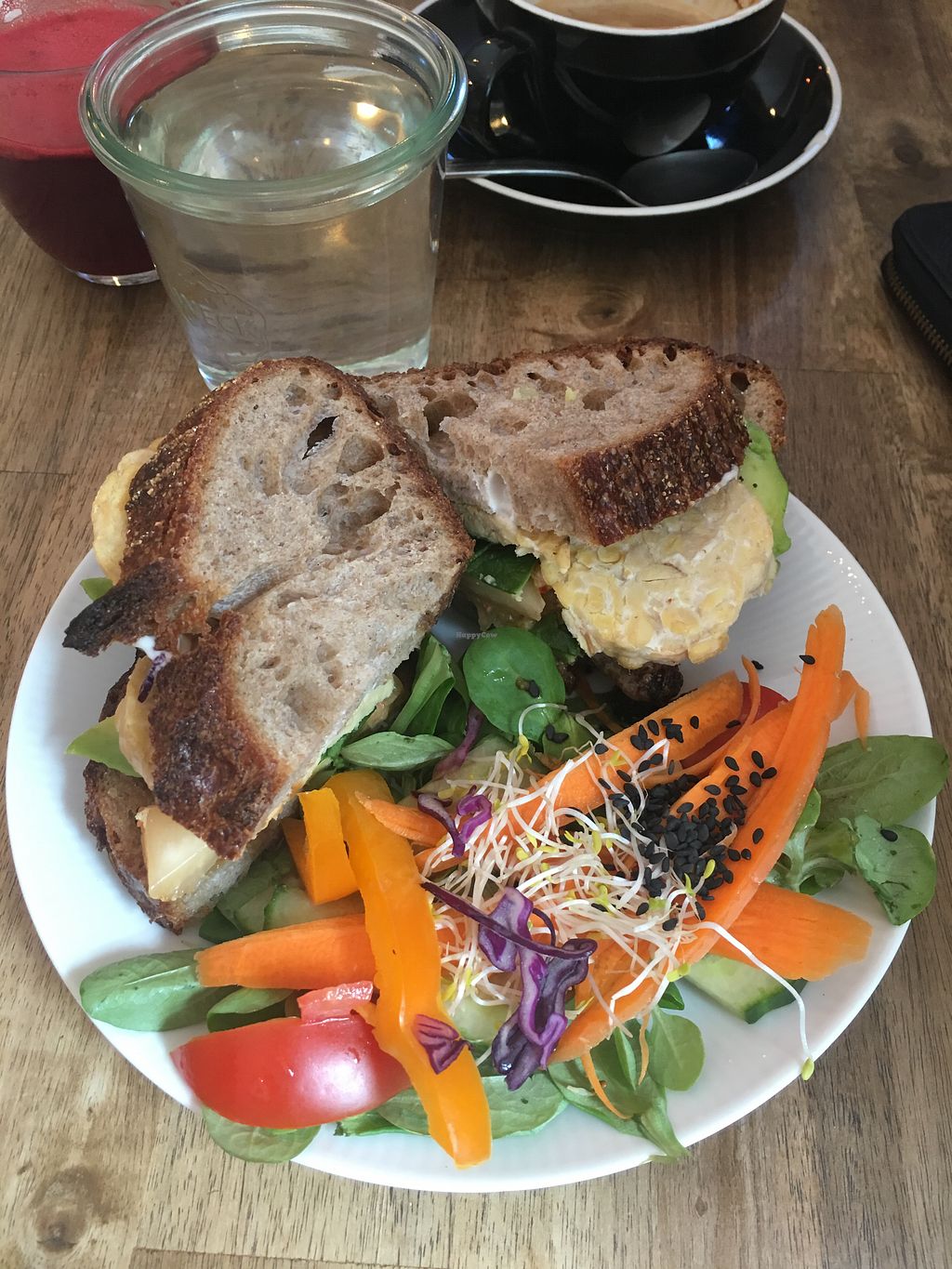 CLOSED: White Crow - Berlin Restaurant - HappyCow