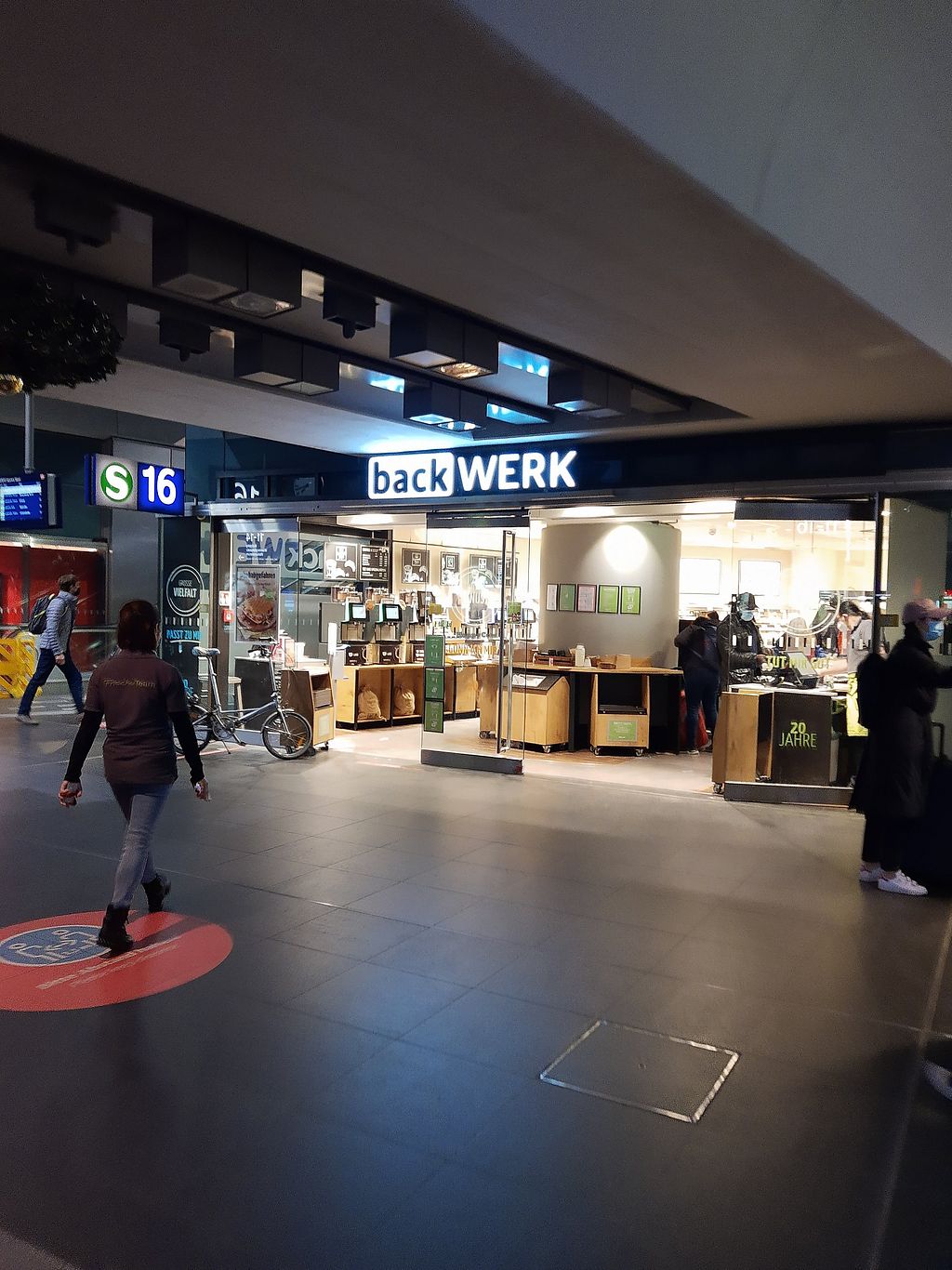 backWERK - Hauptbahnhof - Berlin Restaurant - HappyCow