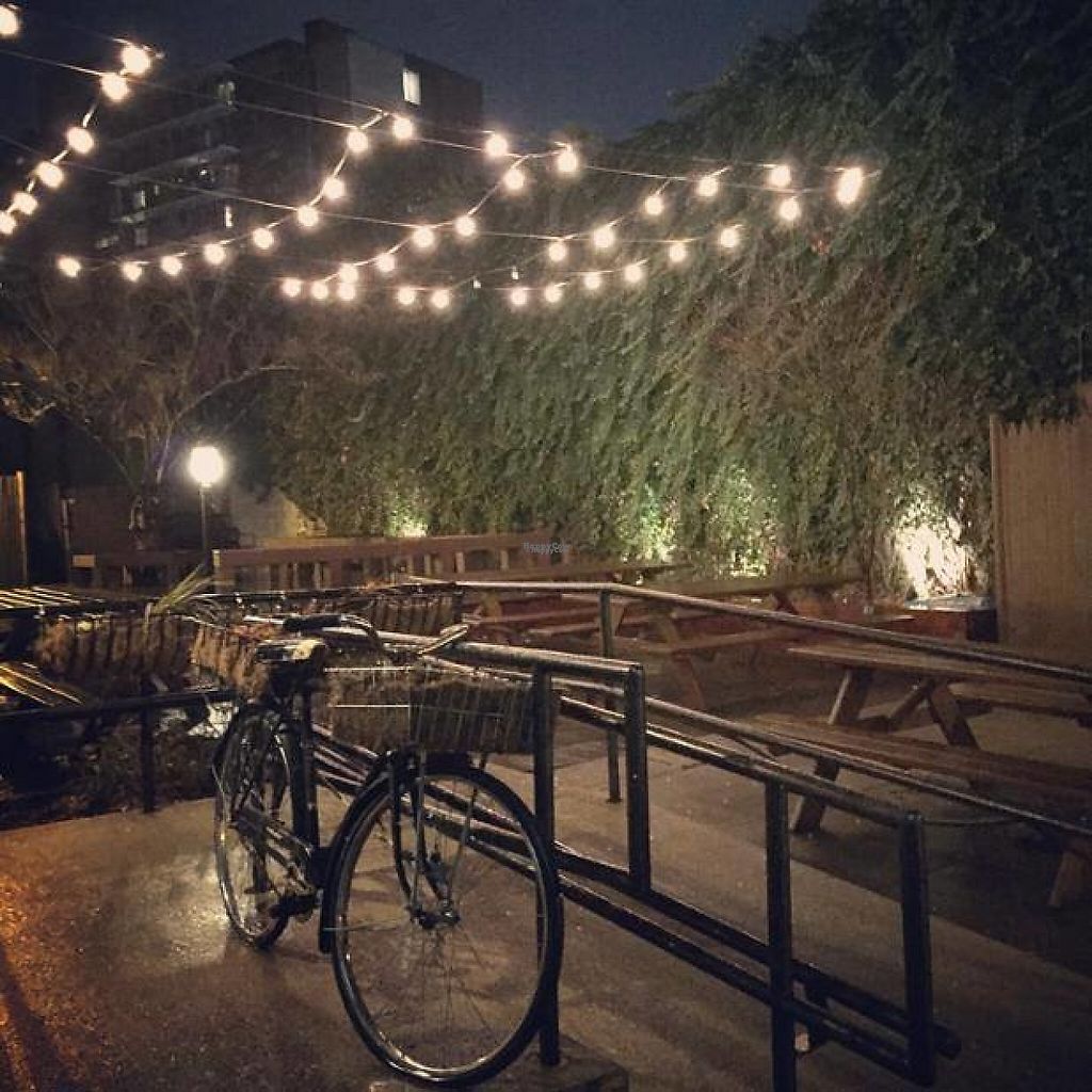 Bloc 11 Cafe - Somerville Massachusetts Restaurant - HappyCow