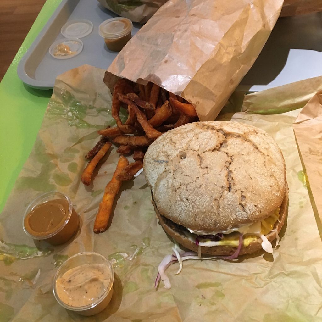 CLOSED: GreenBurger - Frederiksborggade - Copenhagen Restaurant - HappyCow