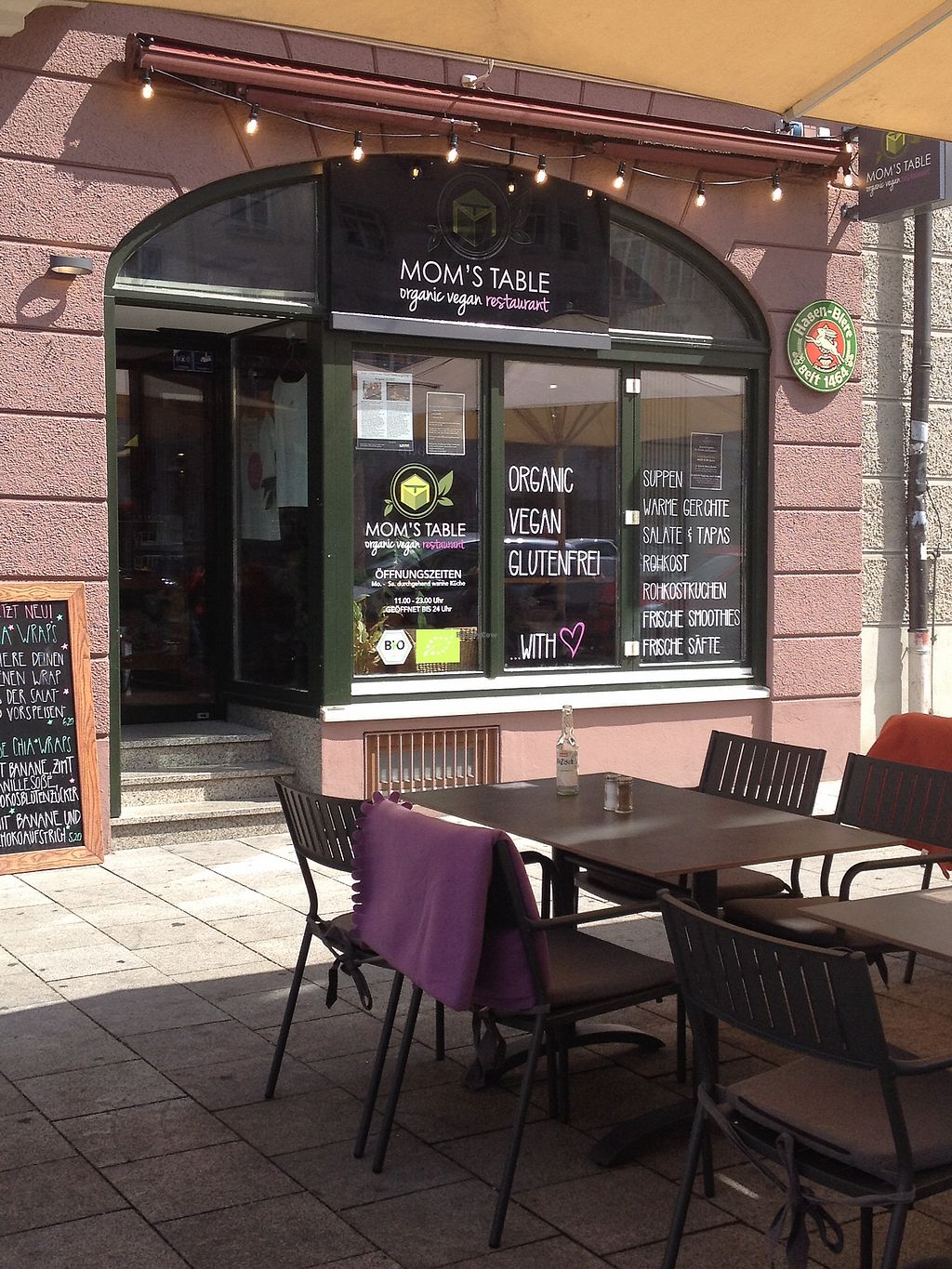 CLOSED: Mom's Table - Augsburg Restaurant - HappyCow