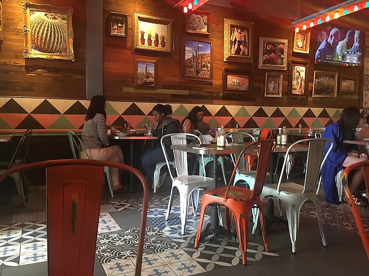 CLOSED: Blockheads - White Plains New York Restaurant - HappyCow