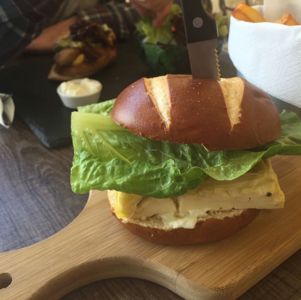 CLOSED: Sanctuary - South West London Restaurant - HappyCow