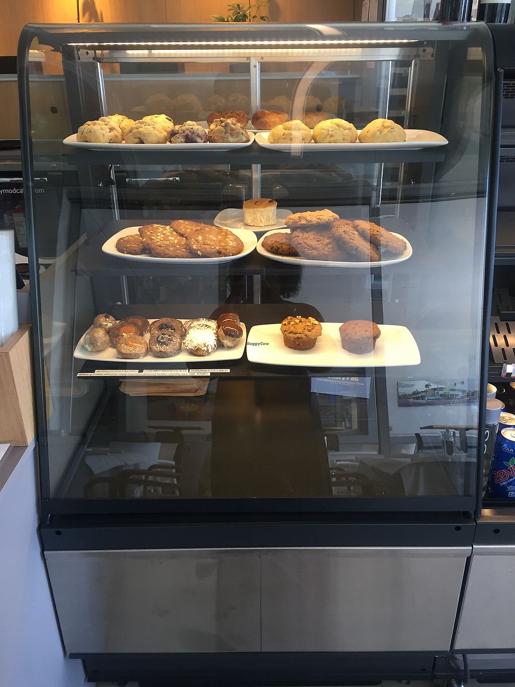 CLOSED: MidMod Cafe - Palm Springs California Restaurant - HappyCow