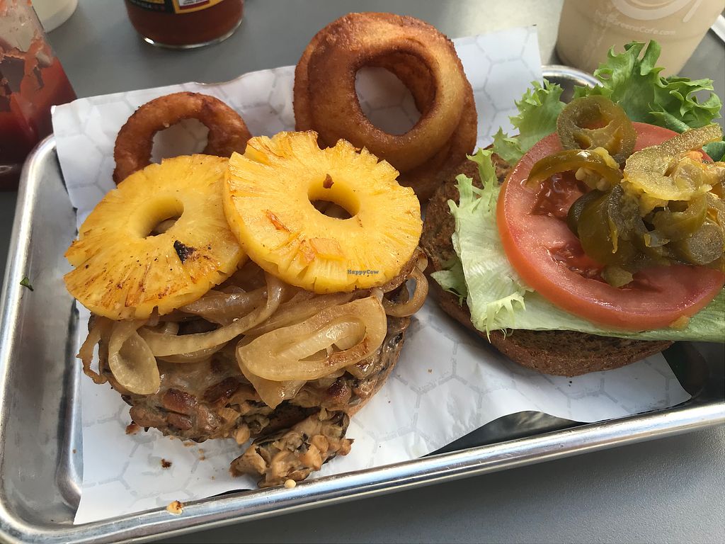 CLOSED: MidMod Cafe - Palm Springs California Restaurant - HappyCow