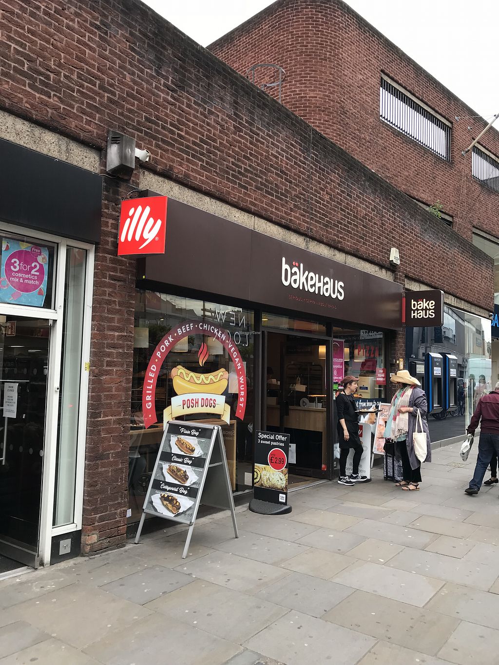 CLOSED: Bakehaus - West London Restaurant - HappyCow