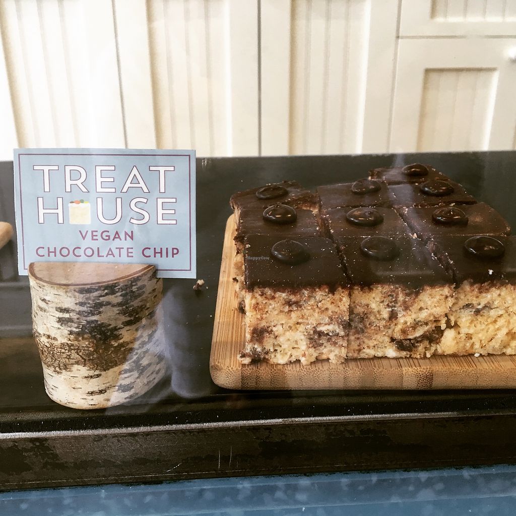 CLOSED: Treat House - New York City | Review "Terrific vegan dessert ...