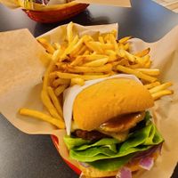 Juicy J’s Smoked Burgers - Poulsbo Washington Restaurant - HappyCow