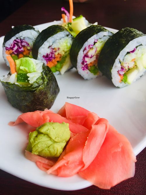 WAVE Asian Bistro & Sushi - Mount Dora Florida Restaurant - HappyCow