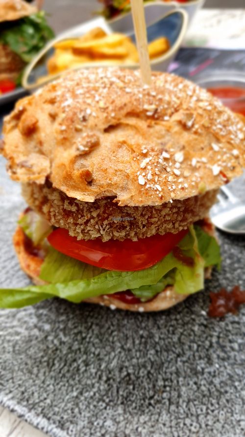 Ben's Burger Bar - Buehl Restaurant - HappyCow