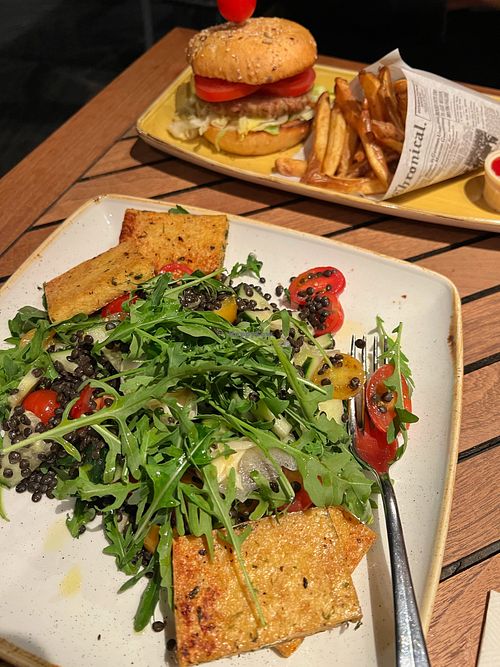 Barry's - Grindelwald Restaurant - HappyCow