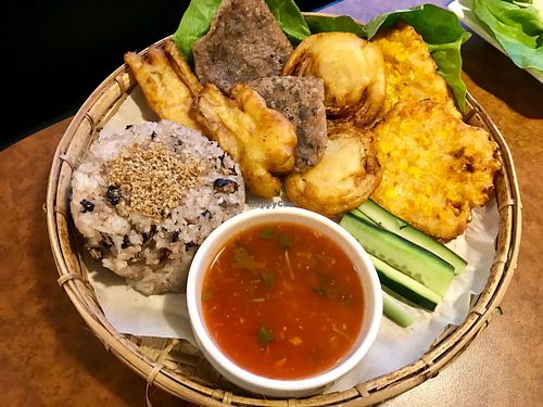 CLOSED: Shwe Mandalay - Battle Creek Michigan Restaurant - HappyCow