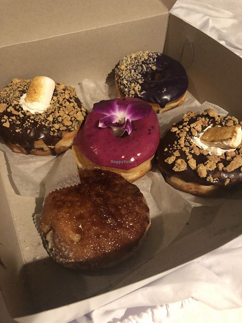 Donatsu - Los Angeles California Bakery - HappyCow