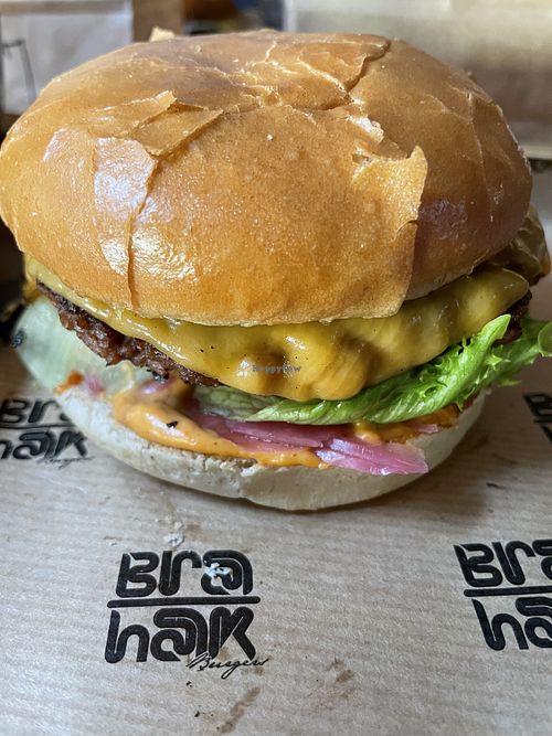 CLOSED: Bra Hak Burgers - Vasteras Restaurant - HappyCow