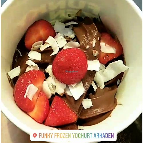 Funky Frozen Yoghurt - Karl Johans Gate - Oslo Ice Cream - HappyCow