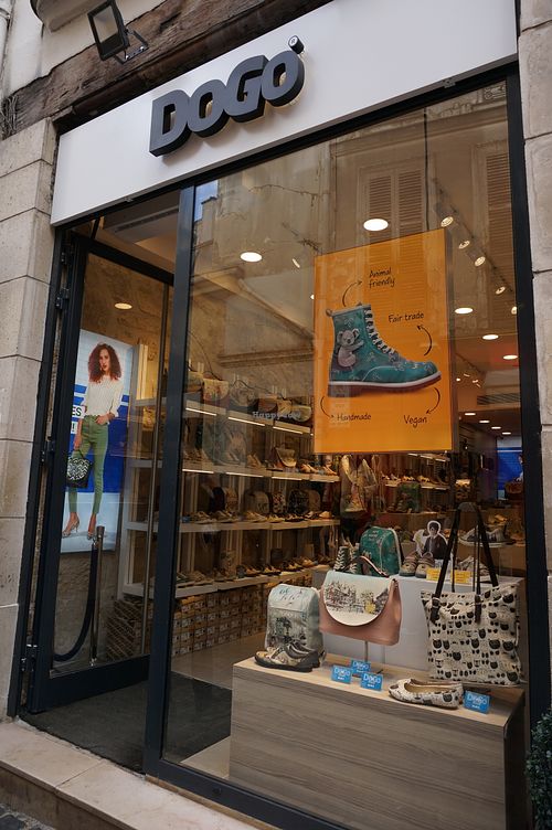 CLOSED: Dogo - Paris Veg Store - HappyCow