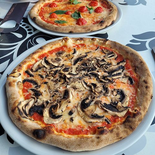 CLOSED: Very Italian Pizza - Breda Restaurant - HappyCow