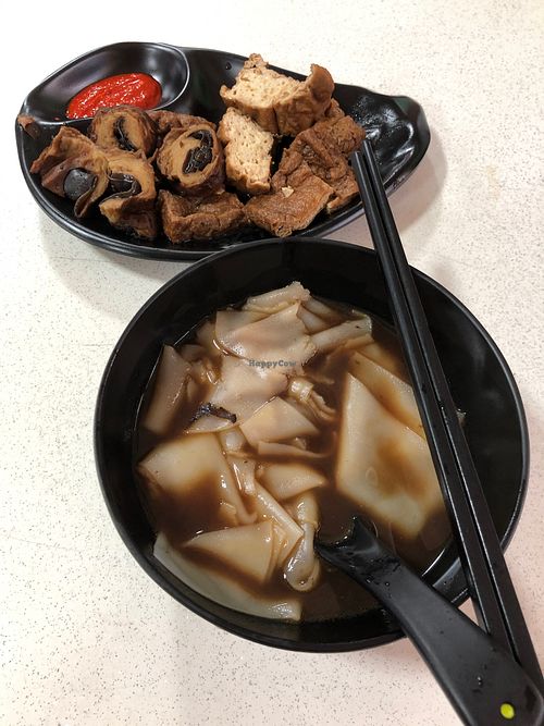 Ci Su Vegetarian 慈素素食 - Northeast Singapore Restaurant - HappyCow