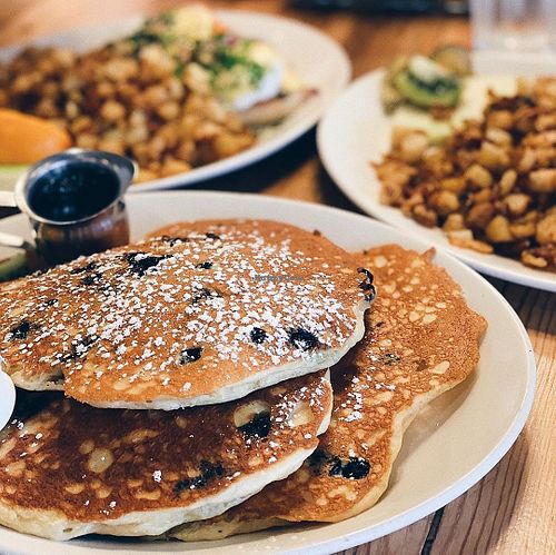 Red's Diner - 58th - Calgary Alberta Restaurant - HappyCow
