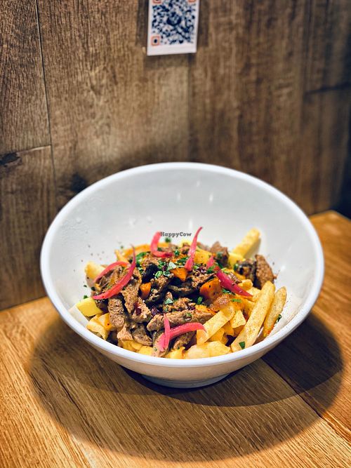 CLOSED: Maison de la Poutine - Paris Restaurant - HappyCow