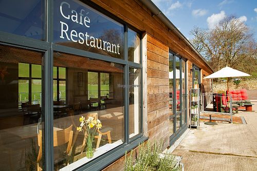 Home - Castle Cary Restaurant - HappyCow