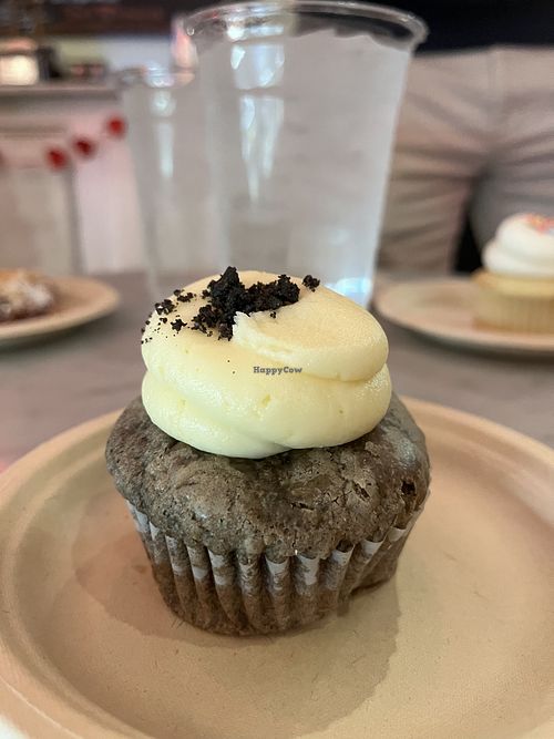 Little Cupcake Bakeshop - New York City New York Bakery - HappyCow