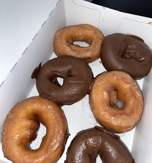 Maynard's Donut Co - Pensacola Florida Bakery - HappyCow