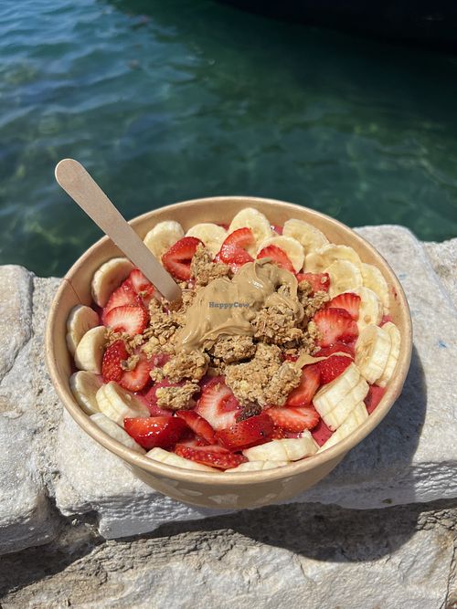 Juicy Point - Naxos | Review "Kind and helpful staff with decent food ...