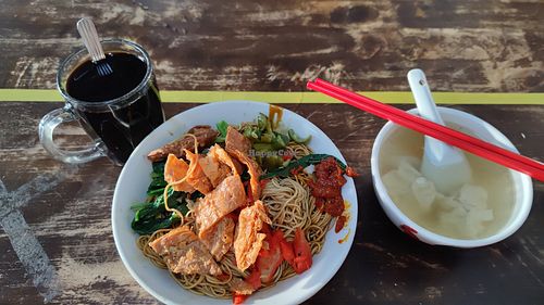 GUAN Yin Zhai Vegetarian Muar - 麻坡观音斋素食 - Muar Restaurant - HappyCow