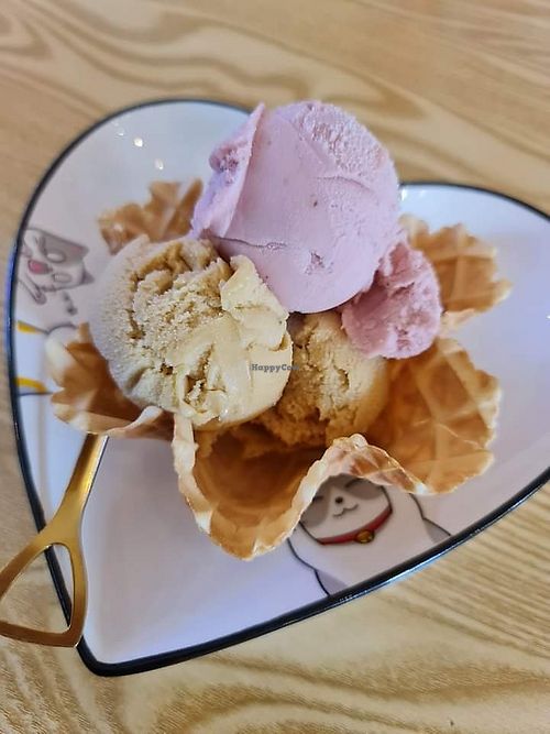 CLOSED: Heartbreak Melts - Northeast Singapore Ice Cream - HappyCow