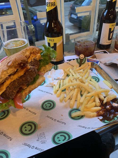 3B - Burger Beer Bitter - Milan Restaurant - HappyCow