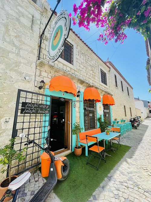 Deli Gourmet Falafel - Alacati Restaurant - HappyCow