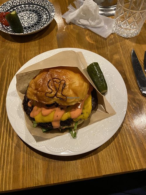 CLOSED: The Silver Lining - ザ·シルバー·ライニング - Osaka Restaurant - HappyCow