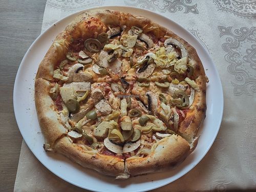 75's Tasty - Bansko | Review "A good meal after skiing" by bergs215 ...