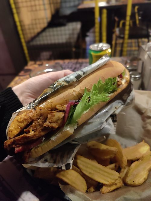 Hoots - Oerebro Restaurant - HappyCow