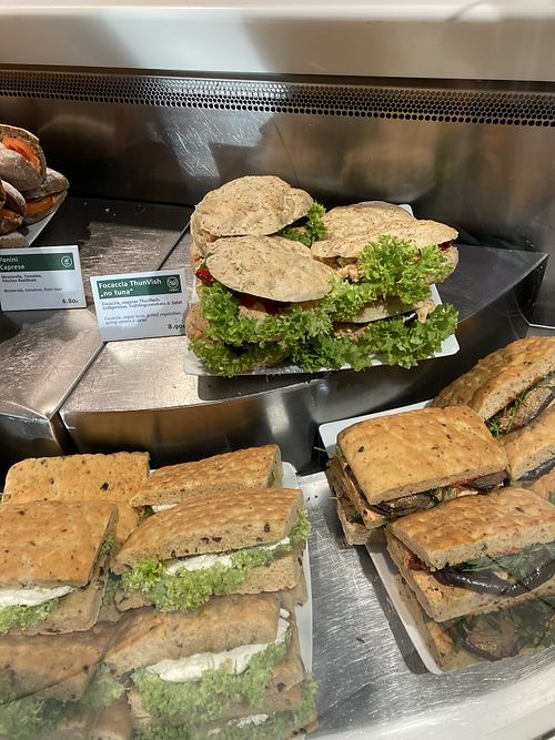 FRA - Perfect Day - T1 - Frankfurt Coffee & Tea - HappyCow