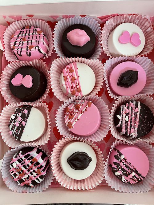 Vegandreamz - Highlands Ranch Colorado Bakery - HappyCow