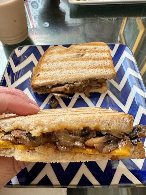 Anu Rana's Healthy Kitchen - Vashon Island Washington Restaurant - HappyCow