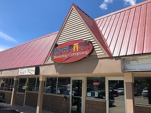Klavon's Pizzeria & Pub - Jackson Michigan Restaurant - HappyCow