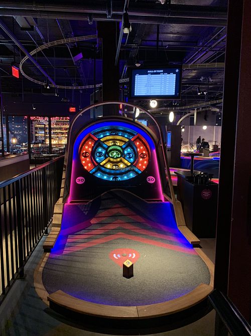 Puttshack - Oak Brook Illinois Restaurant - HappyCow